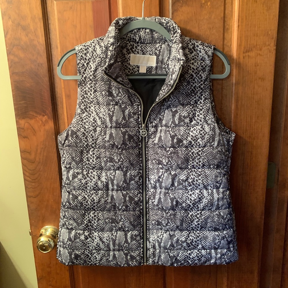 Michael Kors, Snake Skin Pattern Puffy Vest. Beautifu… - Gem